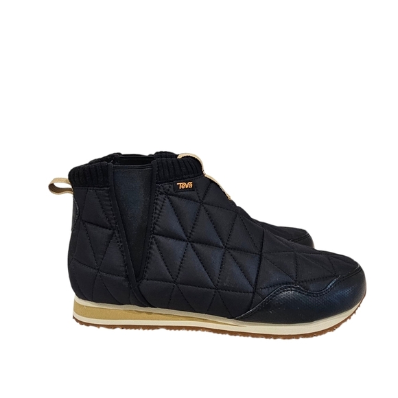 Teva | Shoes | Teva Black Quilted Winter Boots | Poshmark